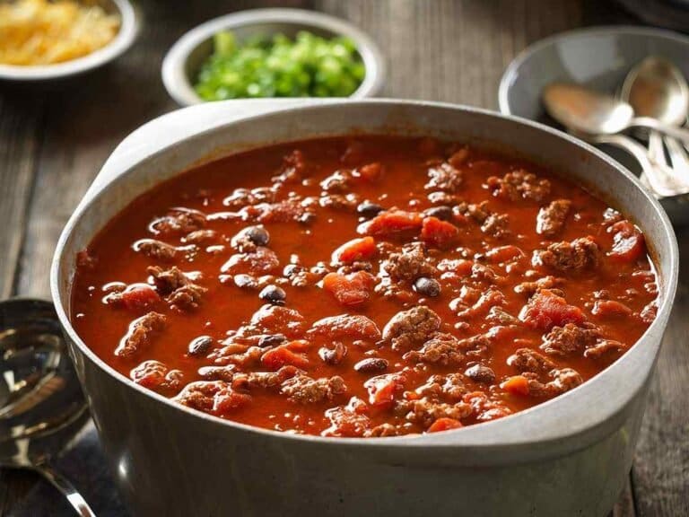 How Long to Simmer Chili? - The Secrets To Delicious Taste - Terra's ...